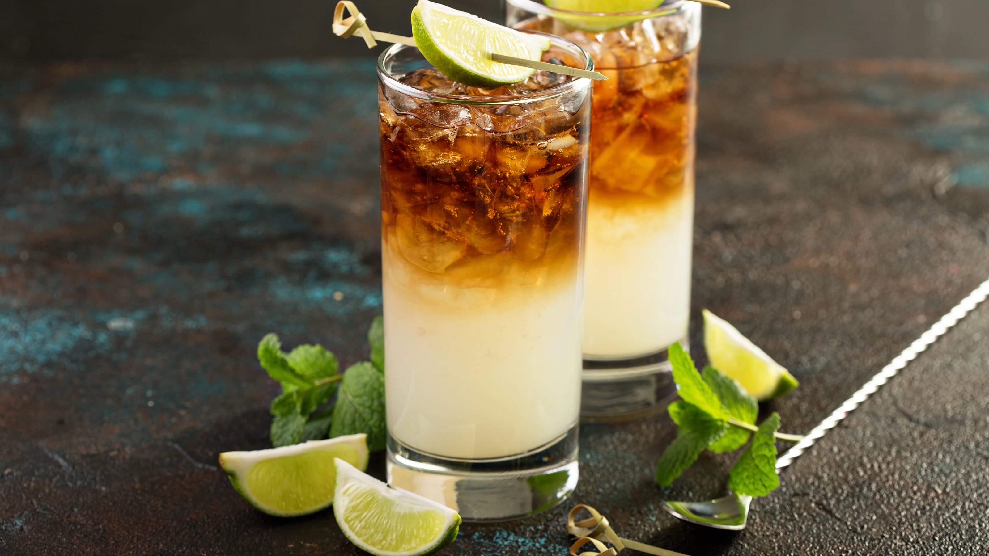 10 Unique Cocktails That Are Worth a Try - Dips and Trips