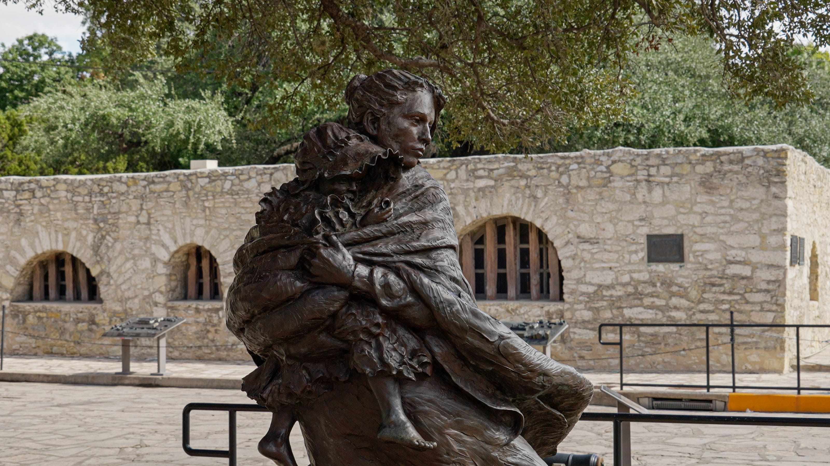 10 Facts You Didn’t Know About the Alamo on Alamo Day - Dips and Trips